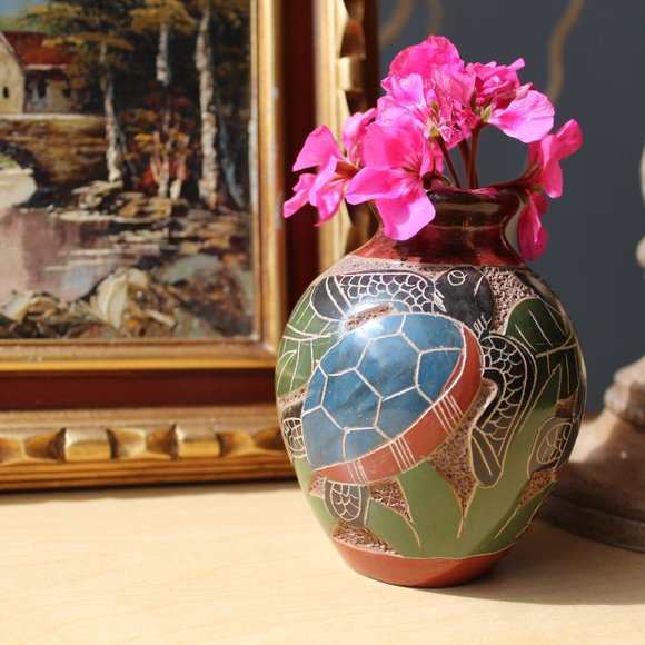 Edgar Noel | Accents | Nicaragua Edgar Noel Pottery Turtles Vase | Poshmark